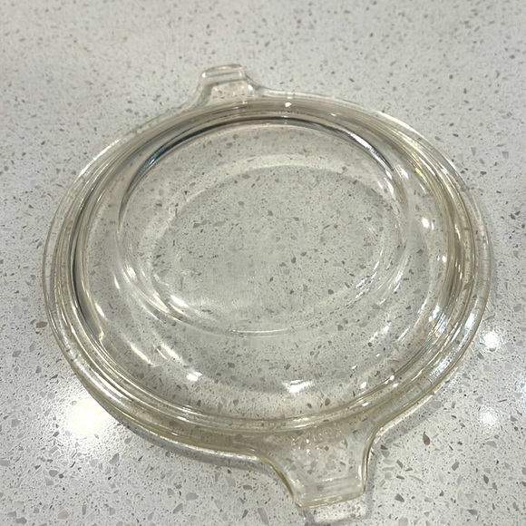 Pyrex | Kitchen | Vtg Pyrex 2 Oz Clear Glass 68c 27round Casserole Lid ...